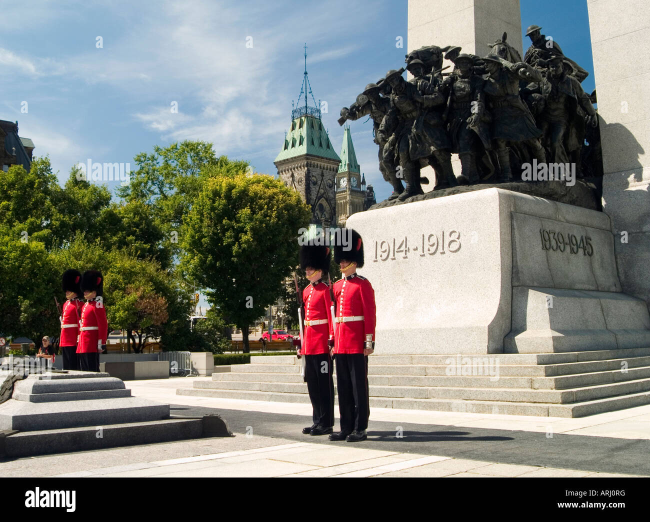 Canada first world war uniform hi-res stock photography and images - Alamy