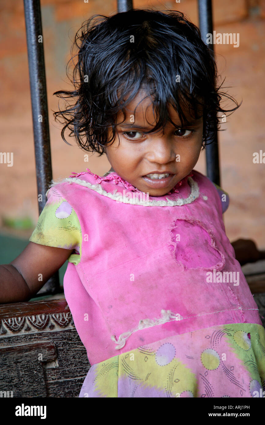 Homeless child kathmandu hi-res stock photography and images - Alamy