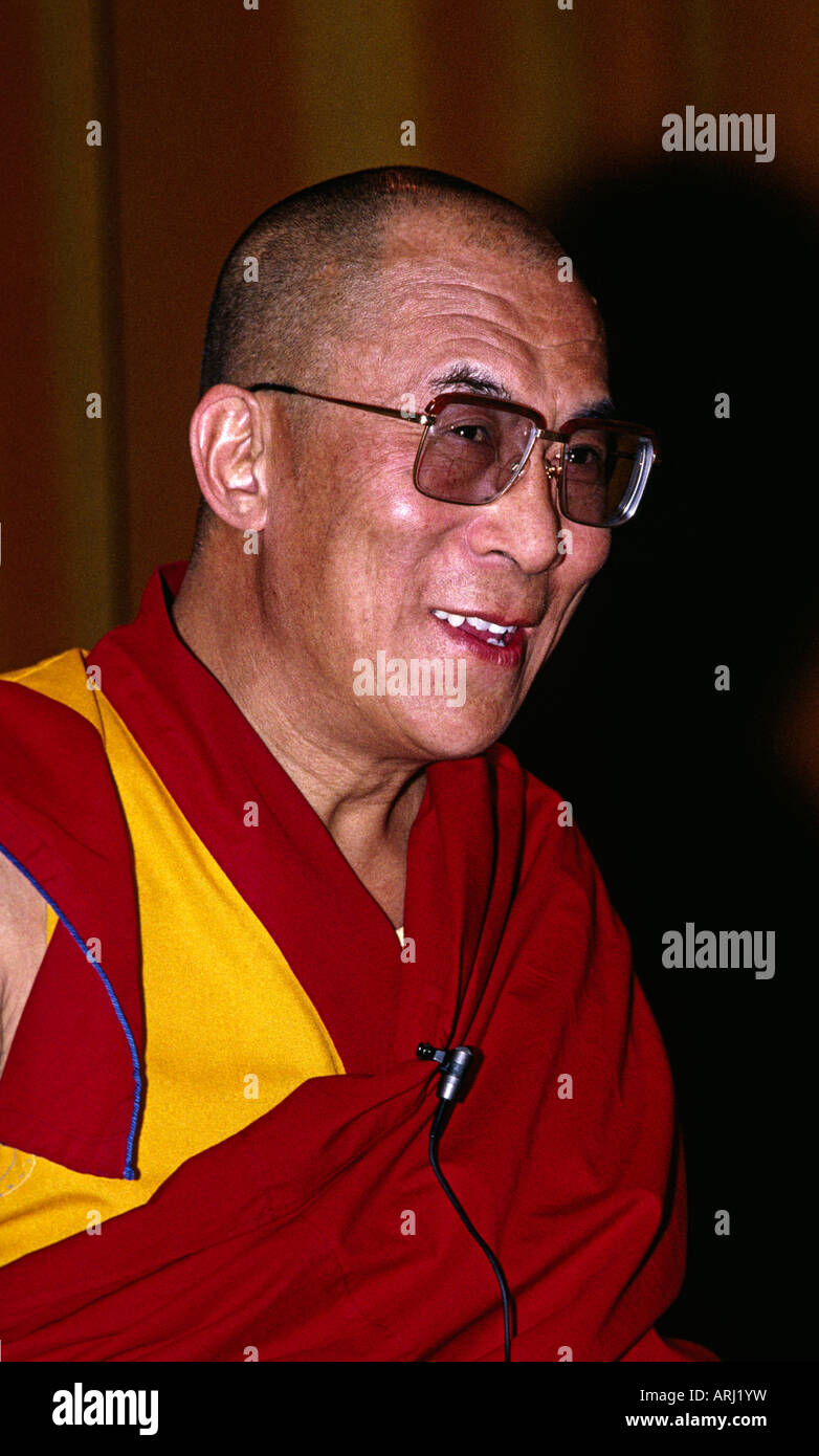 THE 14TH DALAI LAMA of TIBET speaks in Santa Cruz one day after he ...
