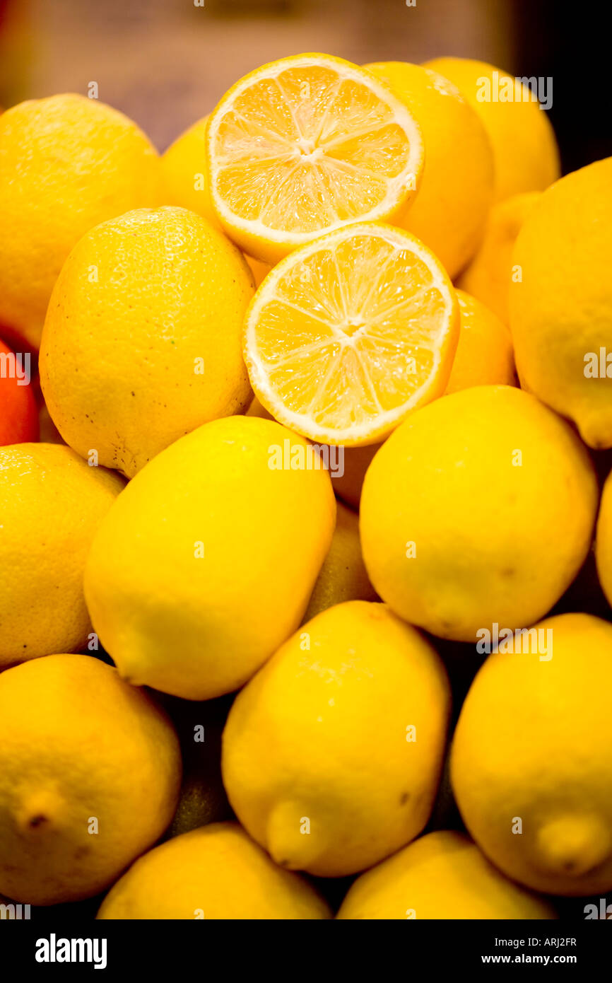 Lemmons hi-res stock photography and images - Alamy