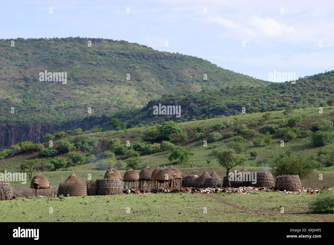 Toposa village hi-res stock photography and images - Alamy