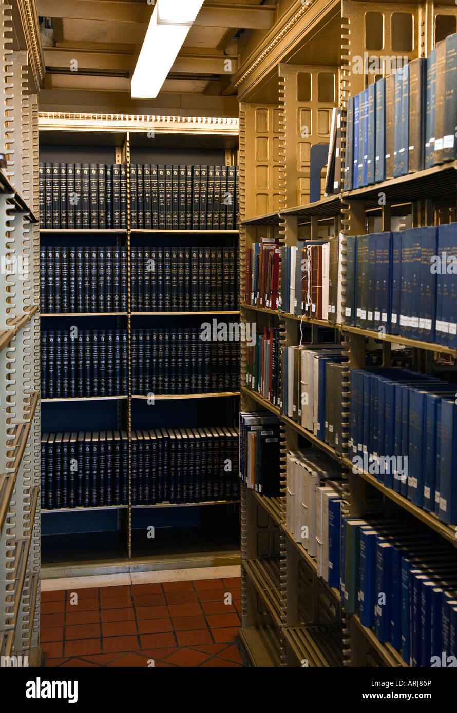 Periodicals in the NEW YORK CITY PUBLIC LIBRARY research center Stock ...