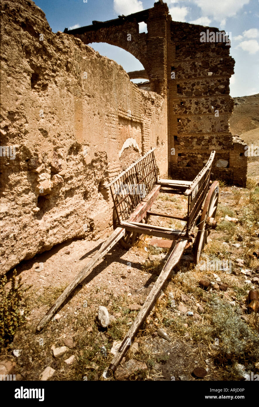 Old cart outside Castle Ruin near Toledo Spain Stock Photo - Alamy