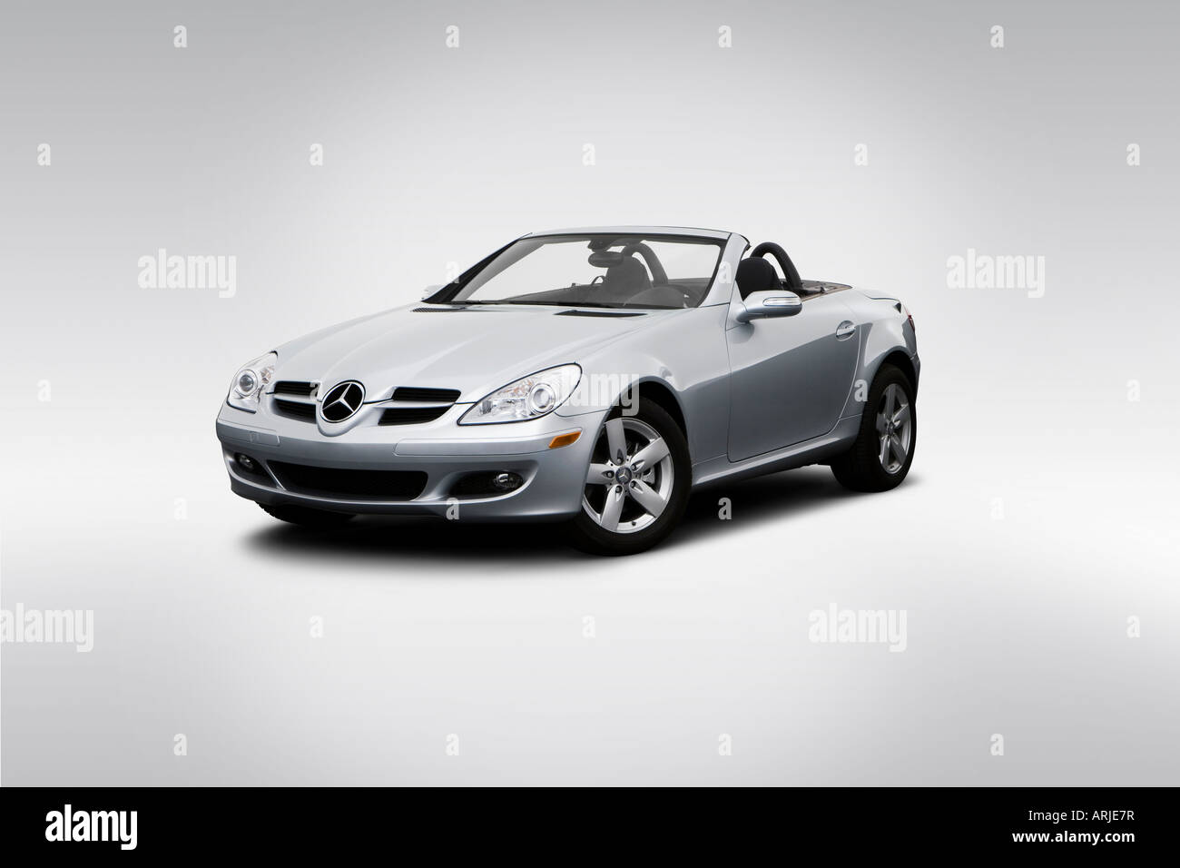 Mercedes benz slk280 hi-res stock photography and images - Alamy
