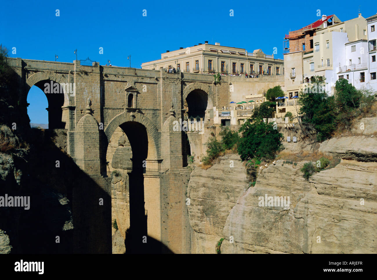 Gully bridge hi-res stock photography and images - Alamy