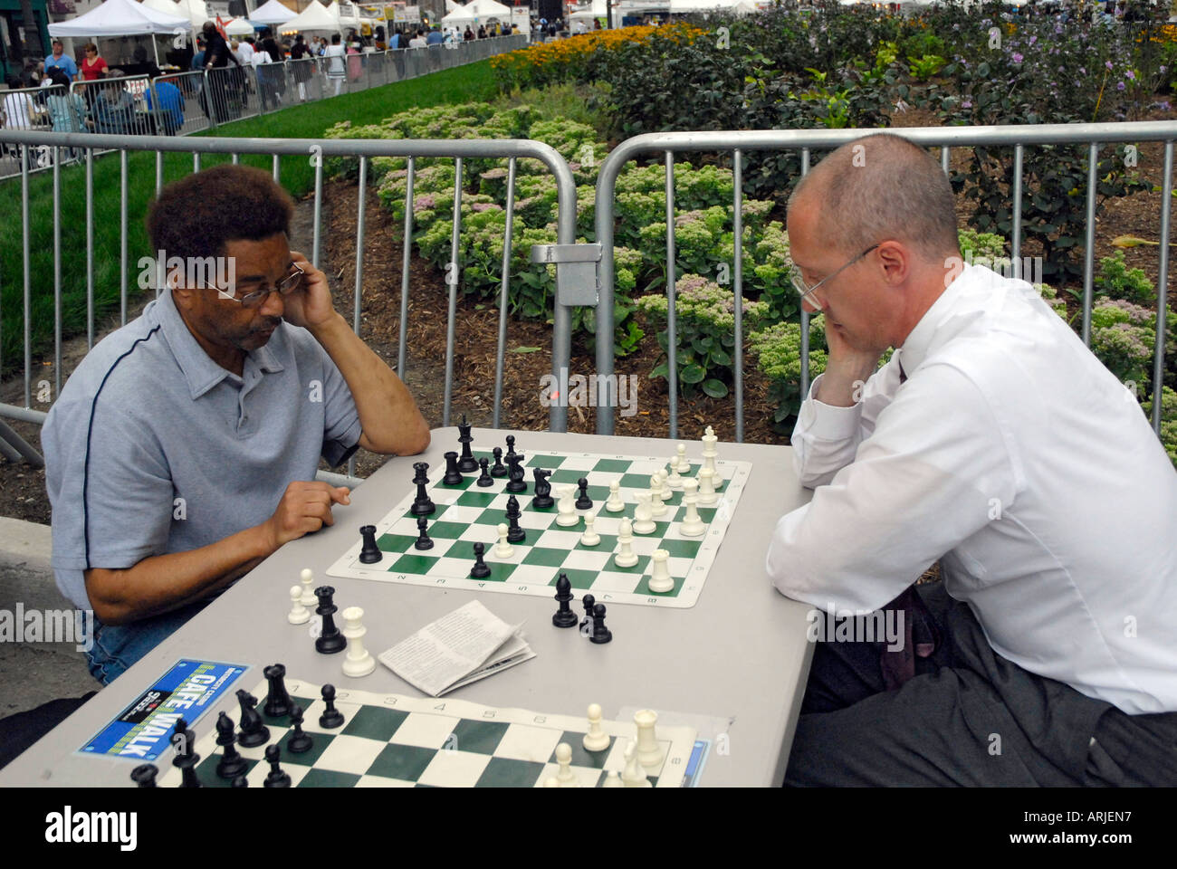 African american men chess hi-res stock photography and images - Alamy