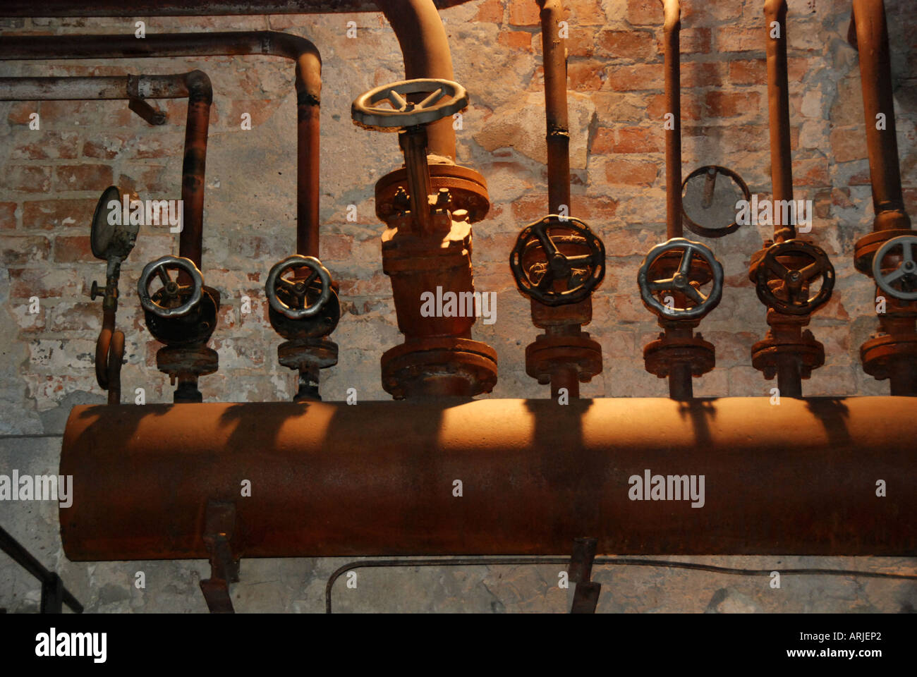 Intake valves hi-res stock photography and images - Alamy