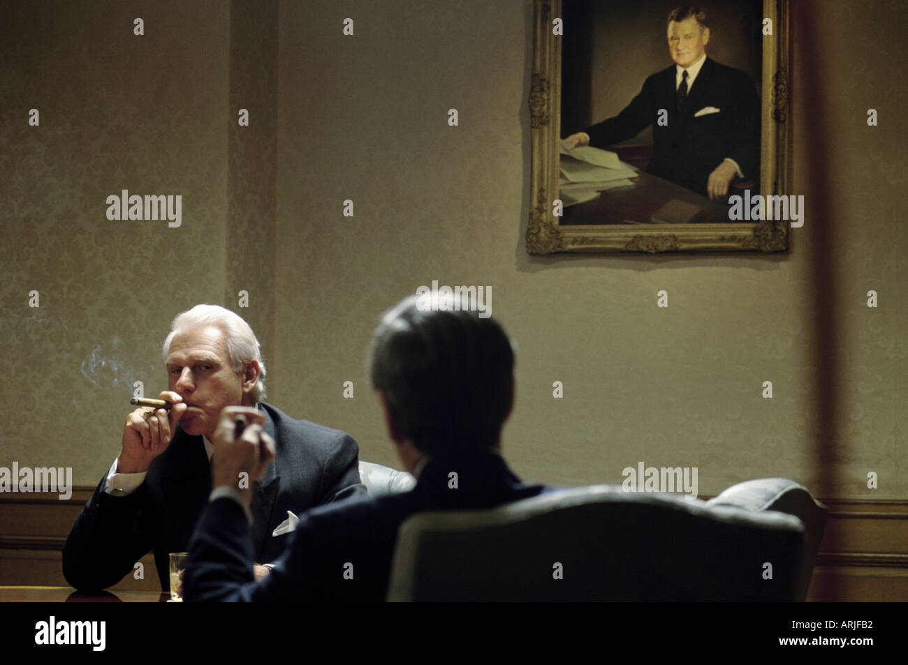 Clandestine meeting hi-res stock photography and images - Alamy