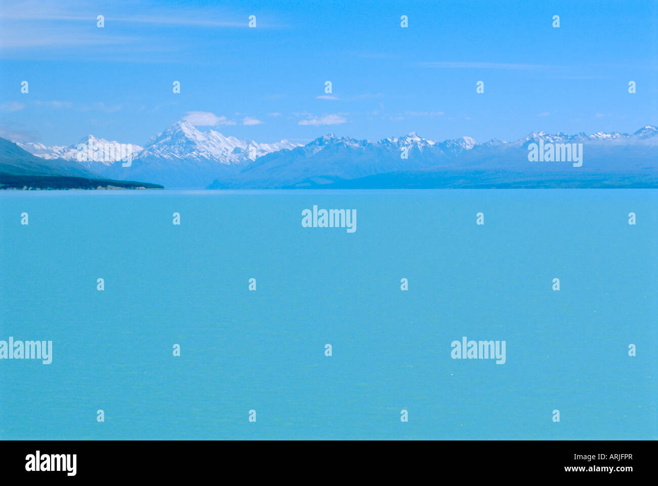 Mt cook lake pukaki hi-res stock photography and images - Alamy