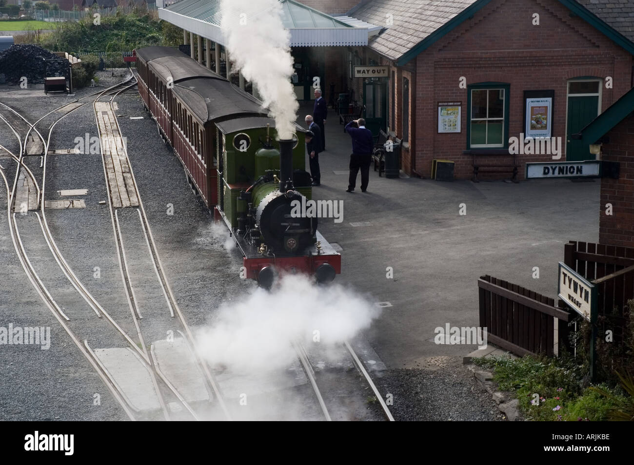 Talyllyn Railway - at Tywyn Station Stock Photo - Alamy