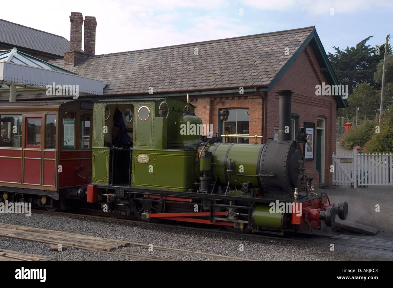 Tywyn station hi-res stock photography and images - Alamy