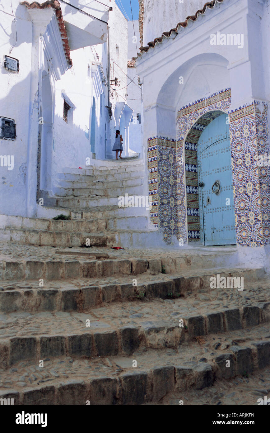 Houses and steps in Chefchaouen (Chaouen) (Chechaouen), Rif Region ...