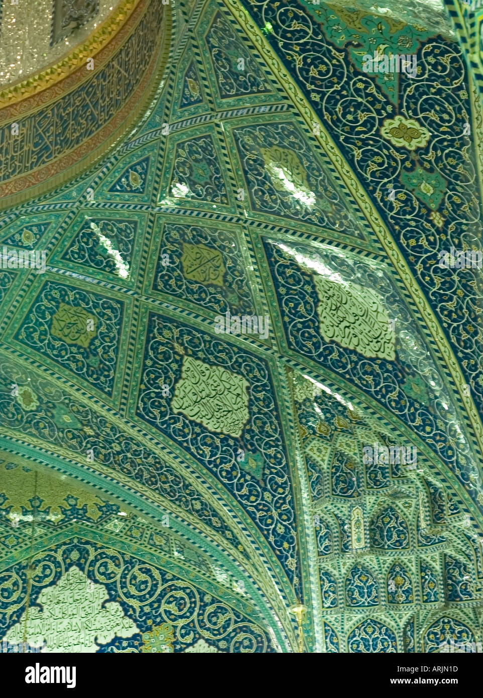 Very gaudy and garish Interior of Sayyida Ruqayya Mosque, Damascus ...