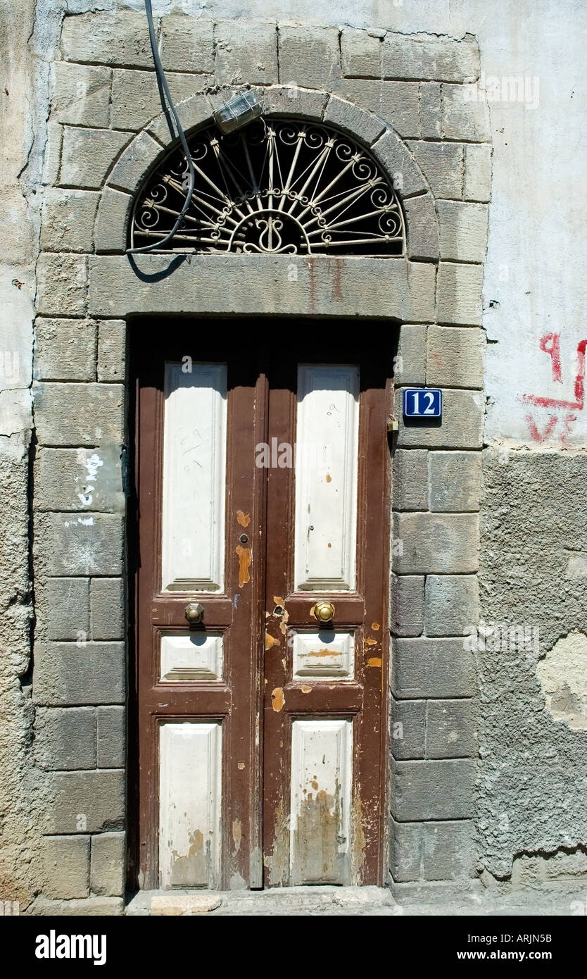 Window and door trim detail, old merchant house, al-Hamidiyya souk ...