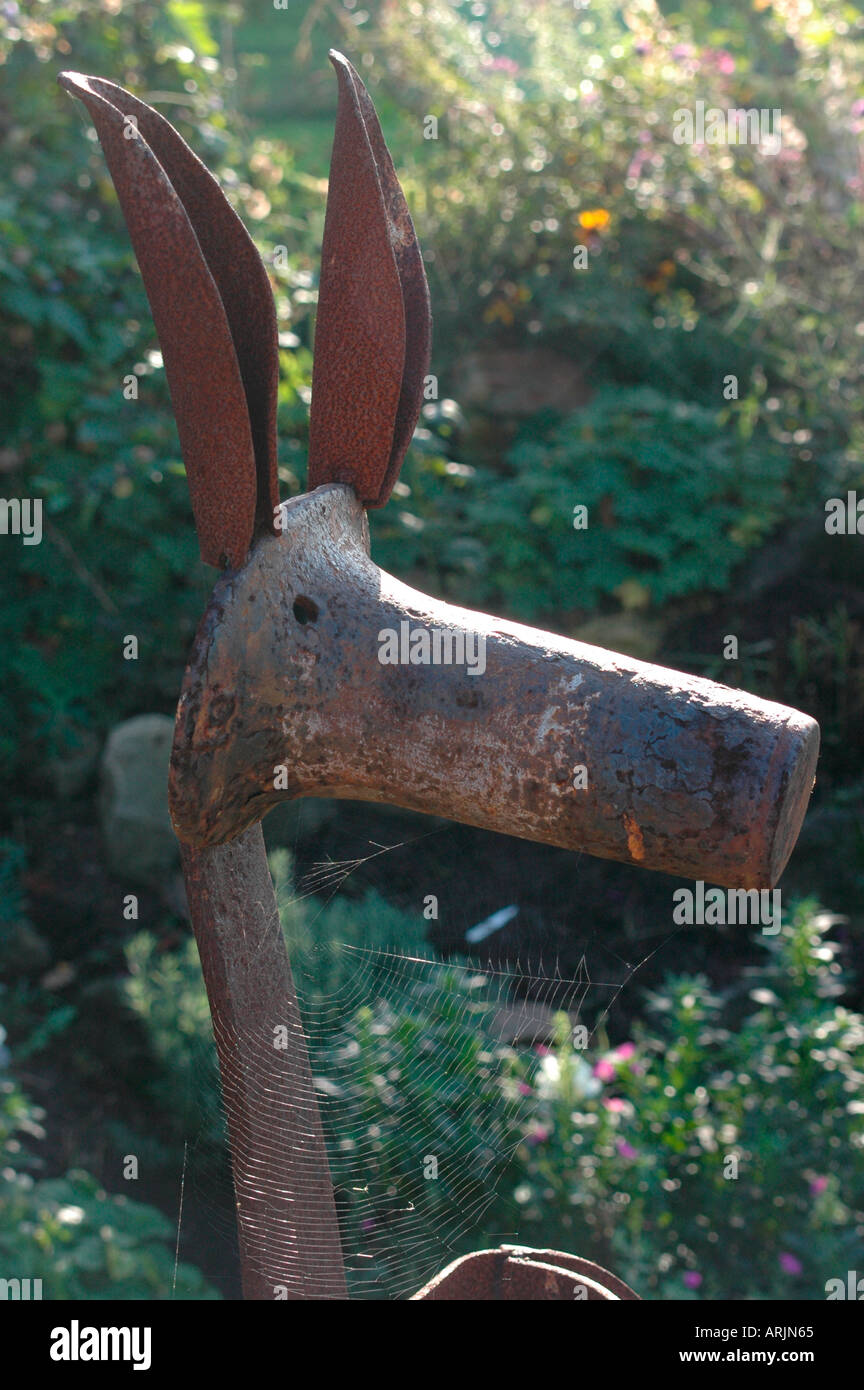 Sculpture of a kangaroo made from scrap metal Stock Photo - Alamy