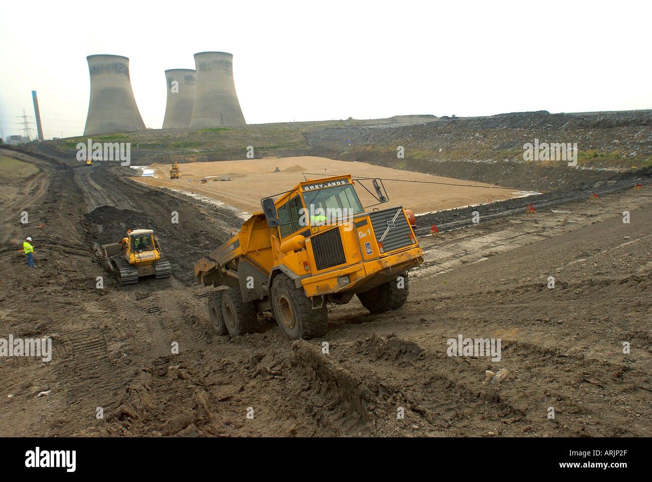 Trucks at land fill hi-res stock photography and images - Alamy