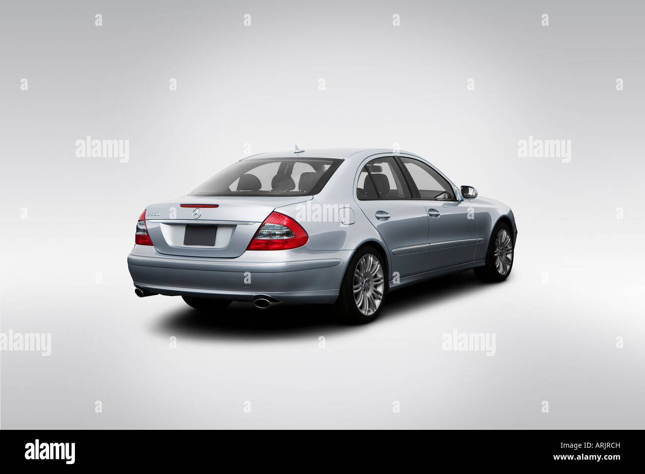 2008 mercedes benz e class e550 in hi-res stock photography and images ...