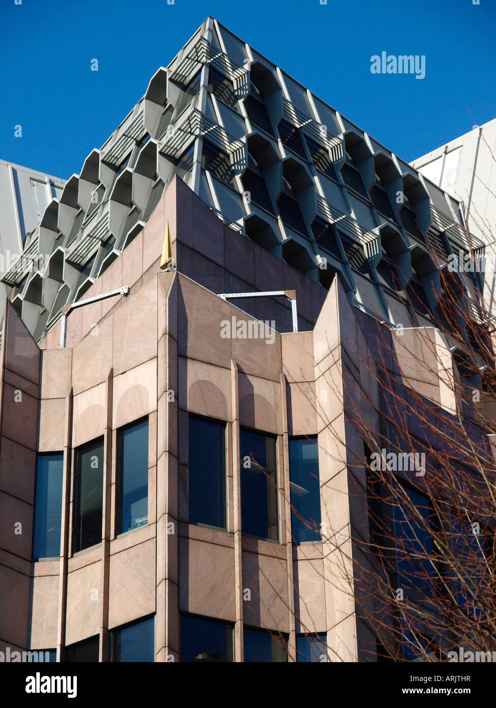 Office complex london hi-res stock photography and images - Alamy