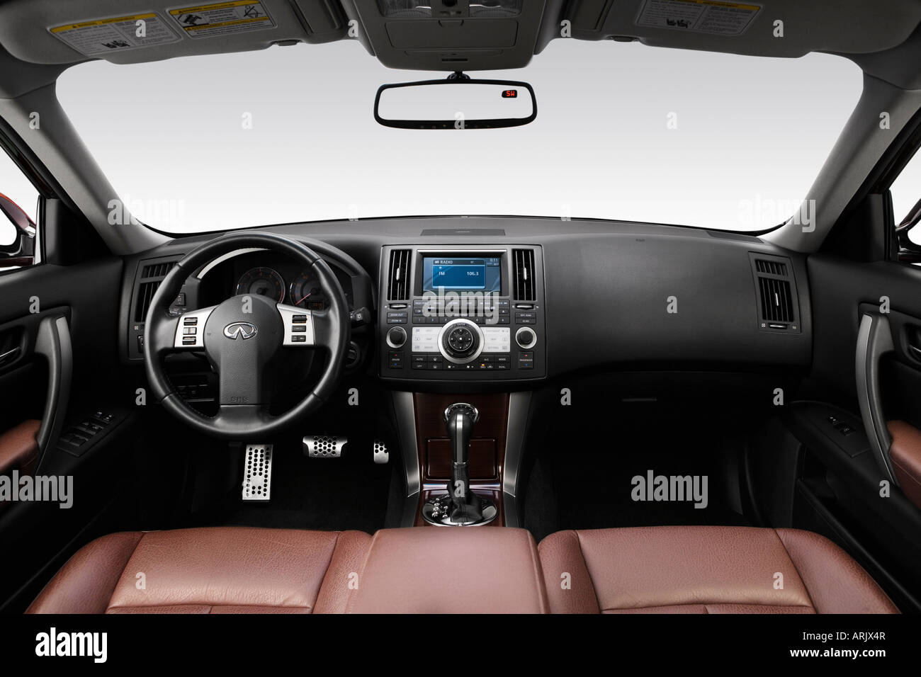 2008 Infinity FX FX45 in Orange - Dashboard, center console, gear ...