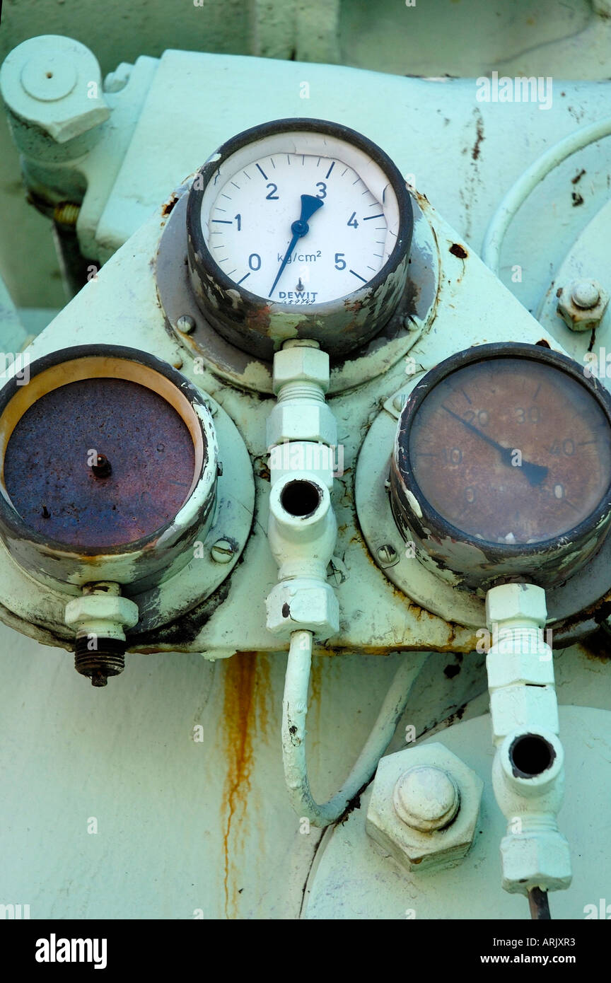 Old ship engine hi-res stock photography and images - Alamy