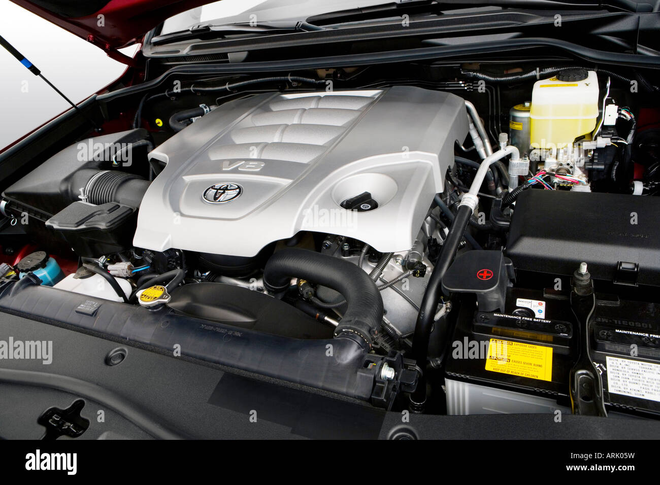 2008 toyota landcruiser in red hi-res stock photography and images - Alamy