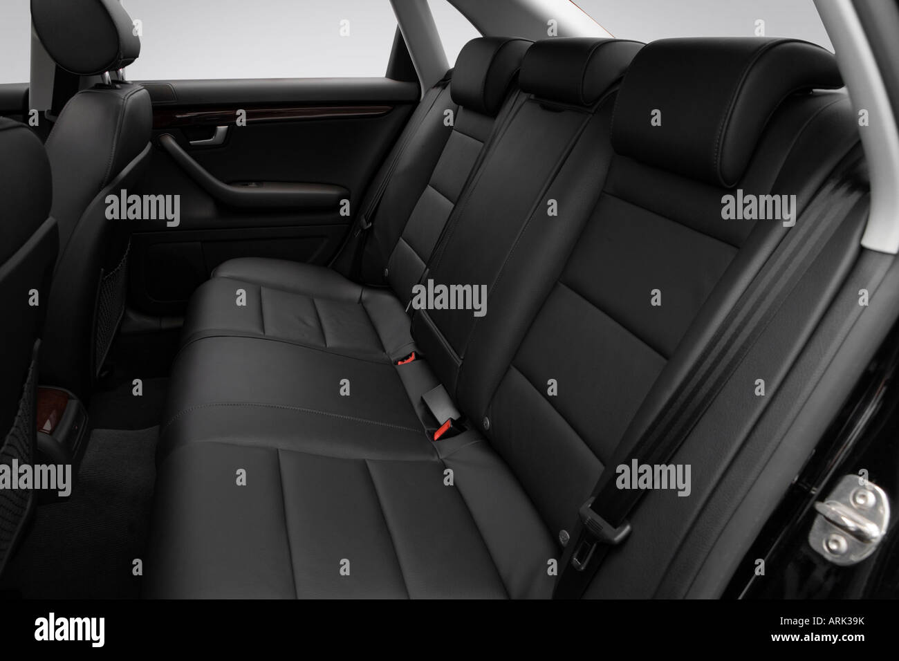 Rear 3 4 black hi-res stock photography and images - Alamy