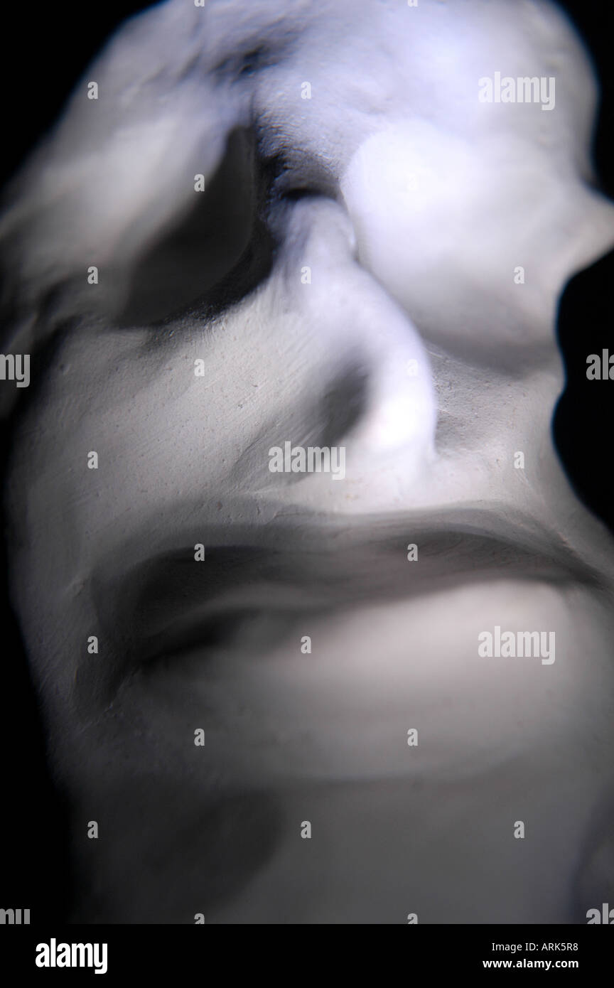 Distorted figure hi-res stock photography and images - Alamy