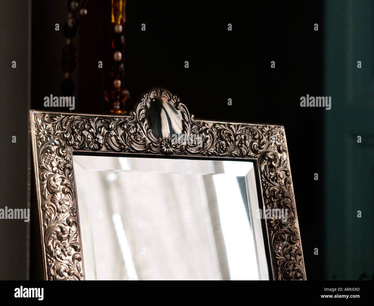 Silver framed mirror hi-res stock photography and images - Alamy