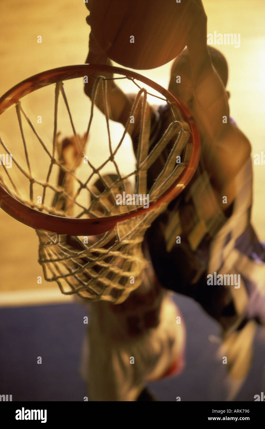 Man dunking basketball african american hi-res stock photography and ...