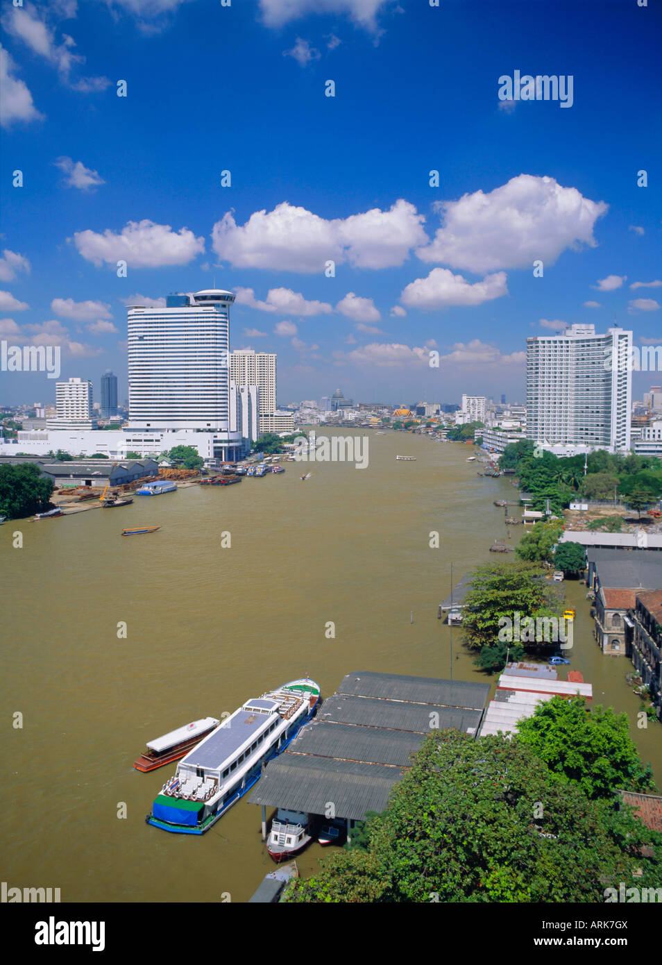 Menam chao phya river hi-res stock photography and images - Alamy