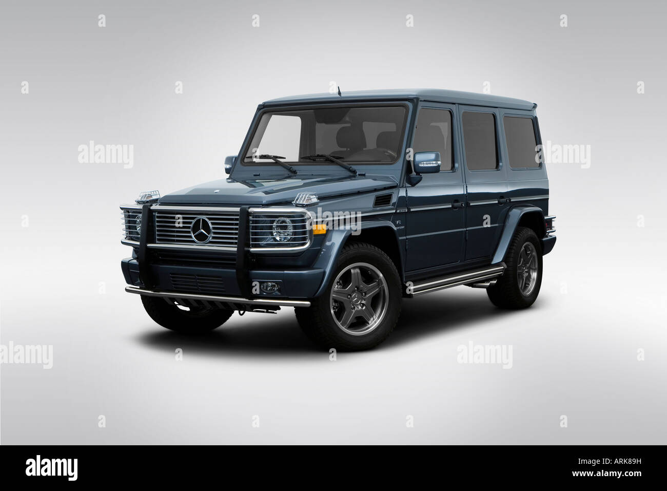 2008 Mercedes-Benz G-Class G55 AMG Kompressor in Gray - Front angle ...