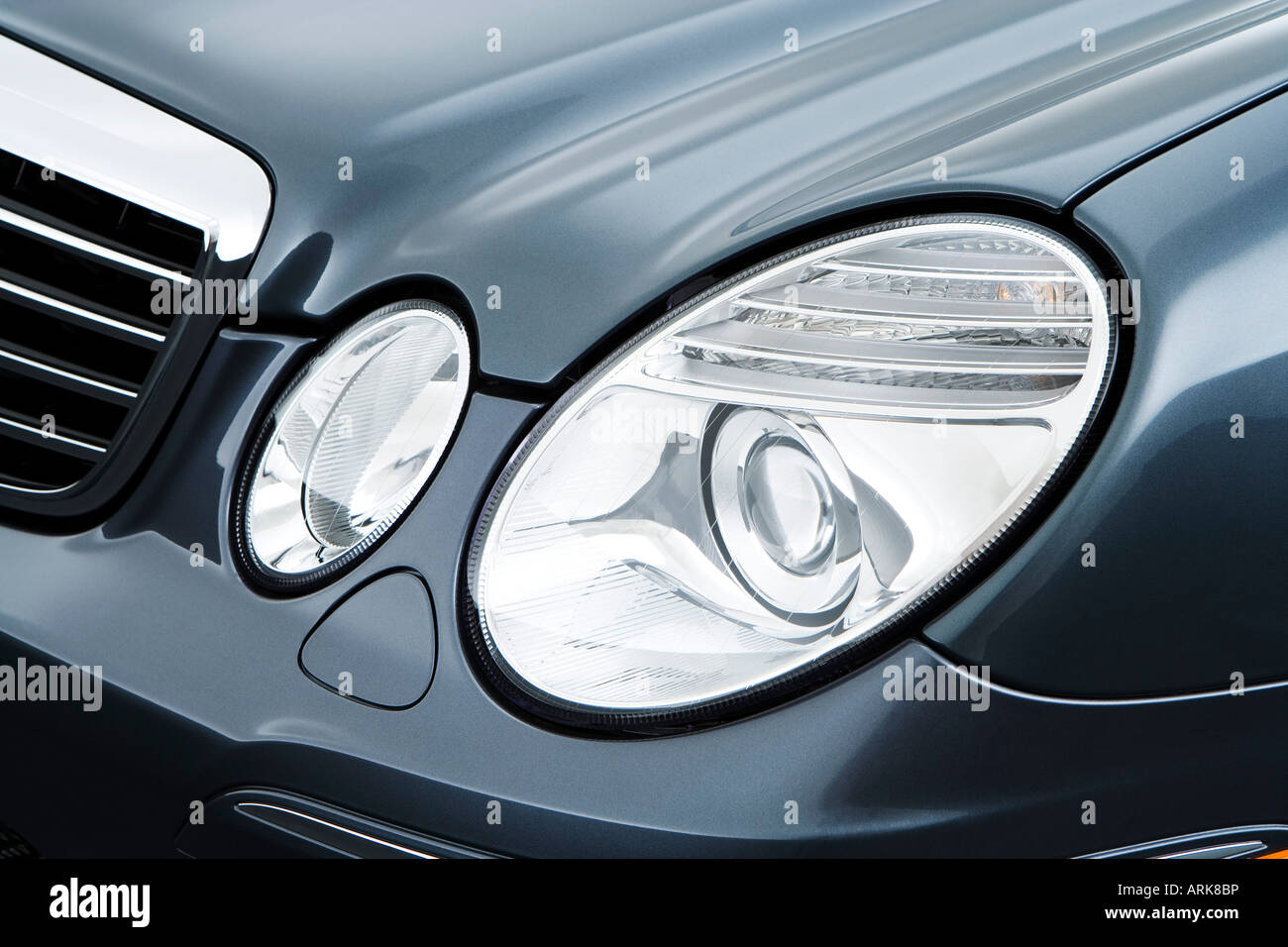 2008 Mercedes-Benz E-Class E63 AMG in Gray - Headlight Stock Photo - Alamy