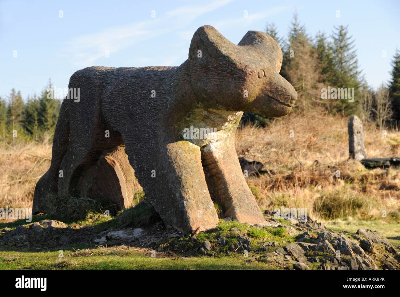 "Red Sandstone Fox". Outdooor sculpture by Gordon Young, 1991 ...