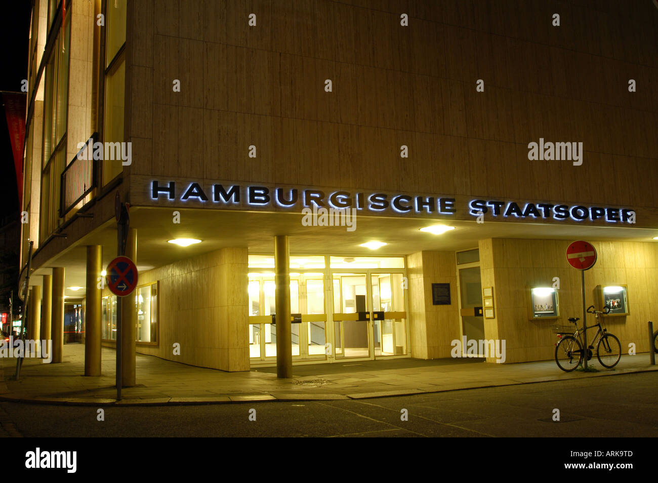 The opera of Hamburg, Germany Stock Photo - Alamy