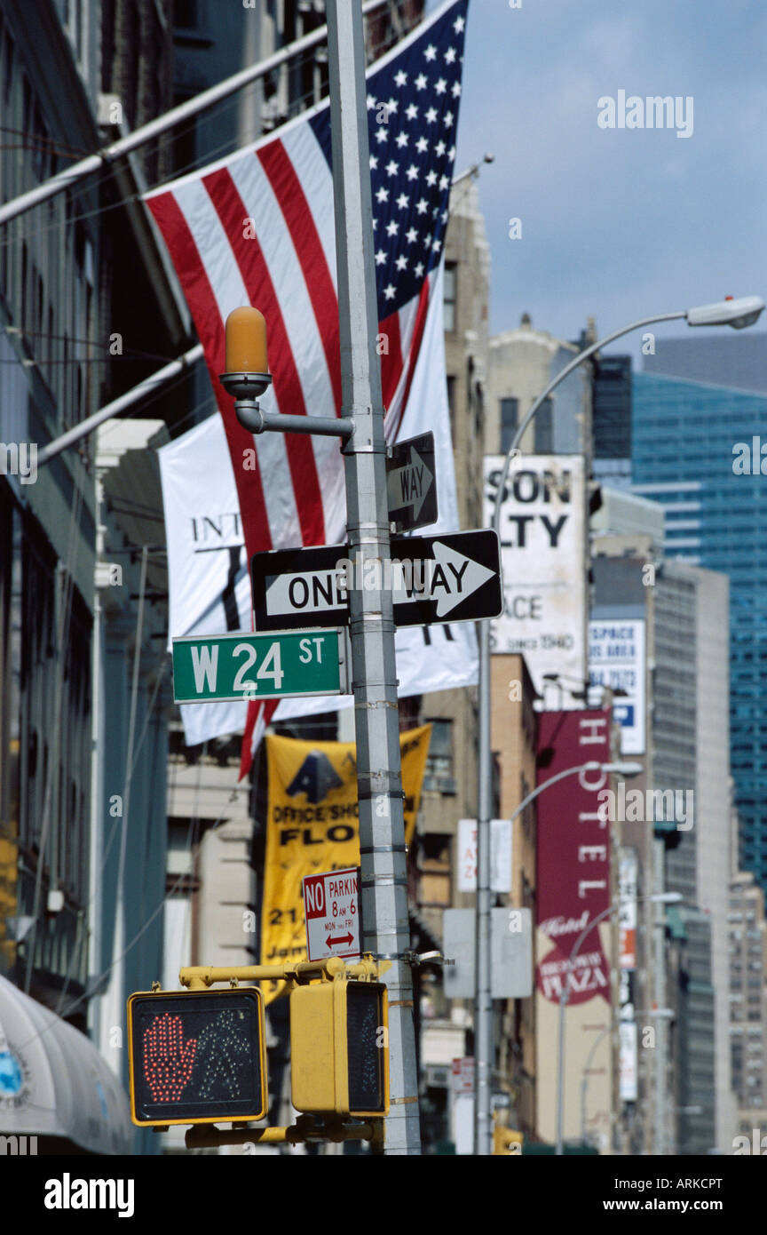 Signs by street hi-res stock photography and images - Alamy