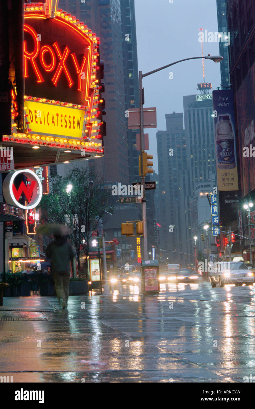 Night full of rain hi-res stock photography and images - Alamy