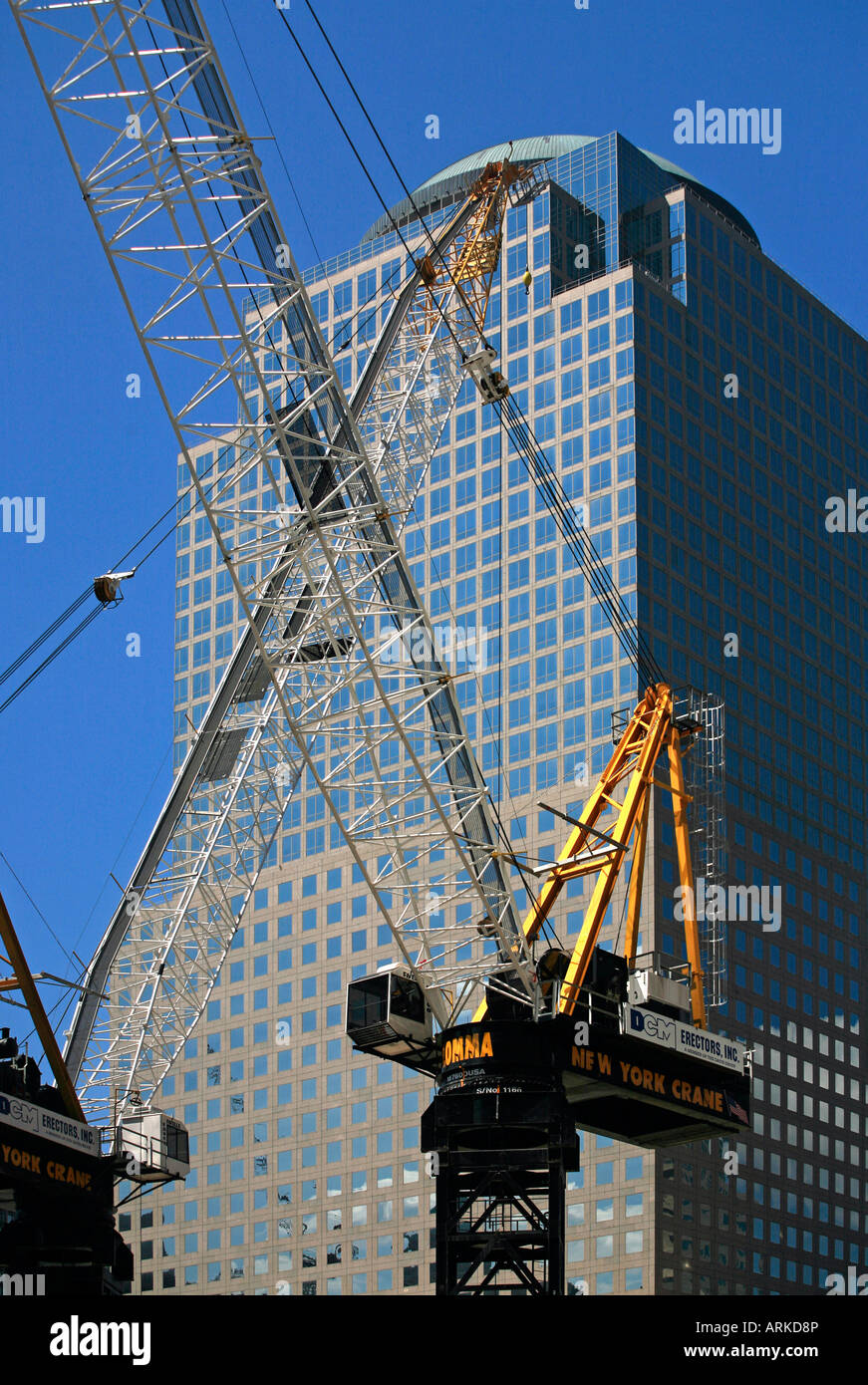 CRANES and SKYSCRAPERS near GROUND ZERO NEW YORK CITY Stock Photo - Alamy