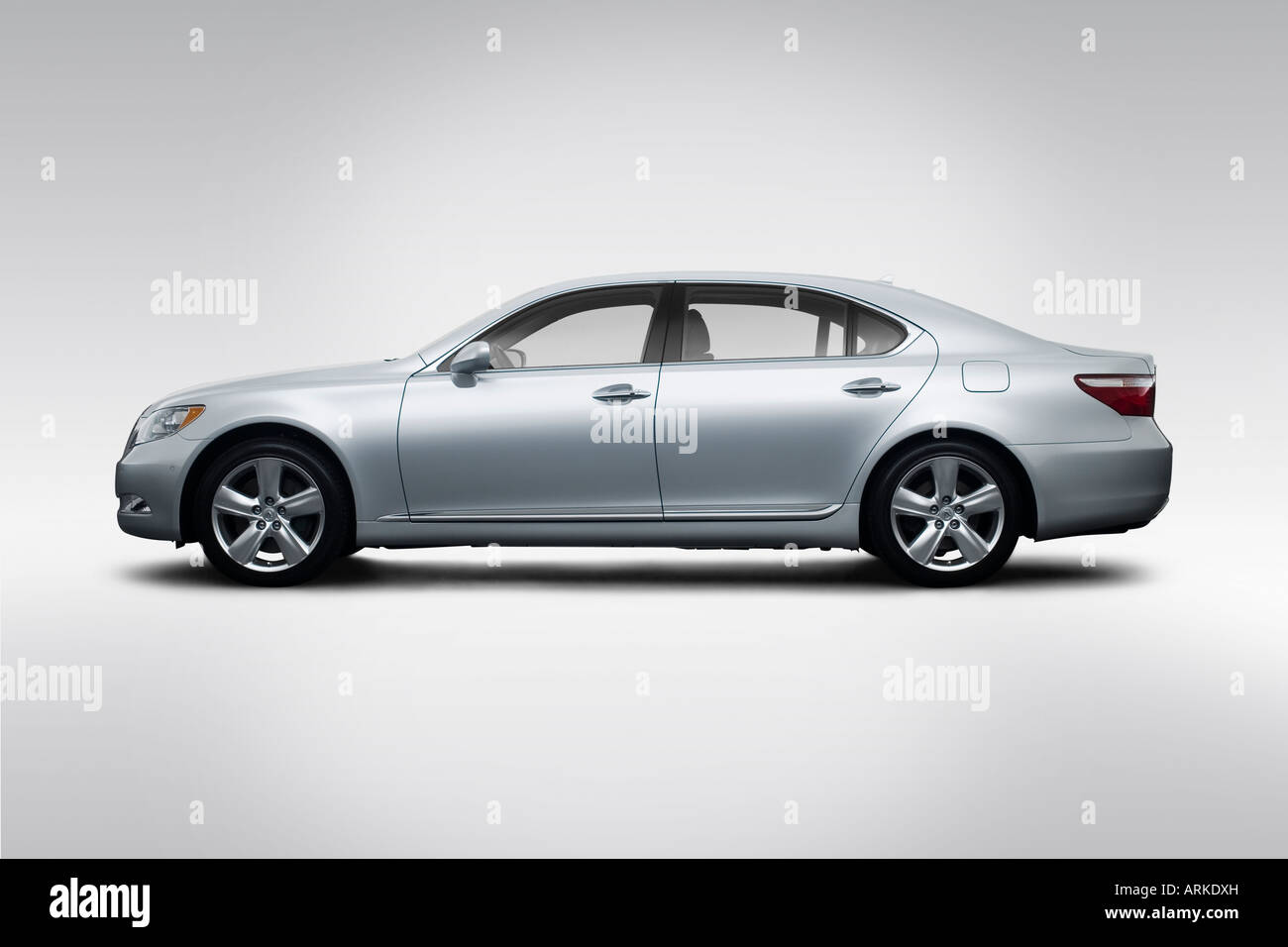 2008 Lexus LS LS460L in Gray - Drivers Side Profile Stock Photo - Alamy