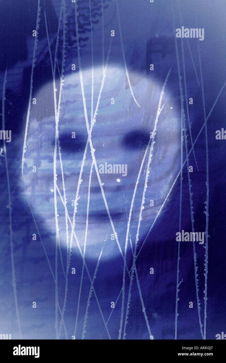 Face outline hi-res stock photography and images - Alamy