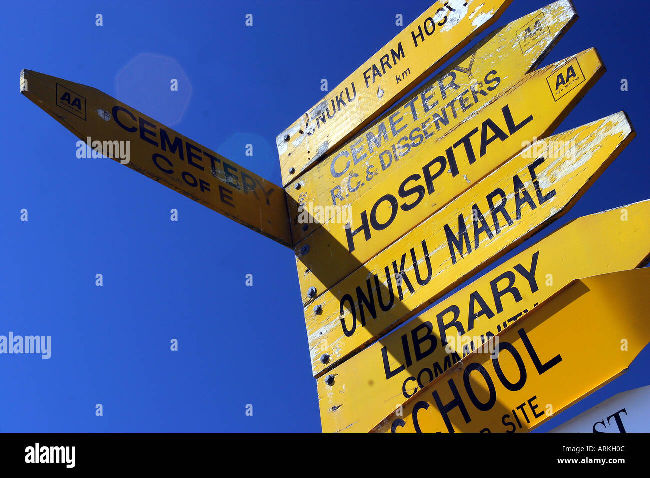 AKAROA ROAD SIGN Stock Photo - Alamy