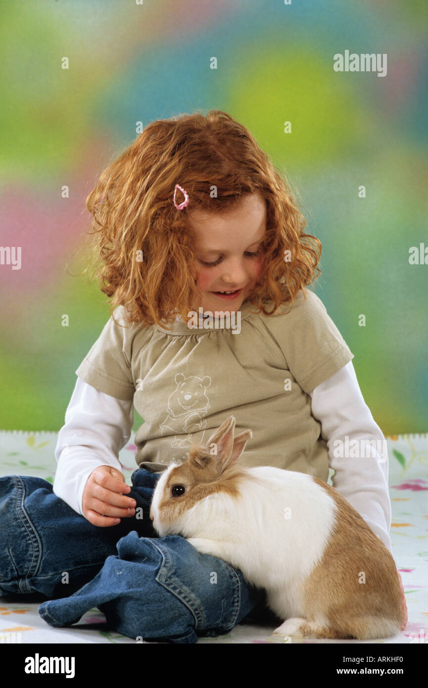 Pygmy girl child hi-res stock photography and images - Alamy