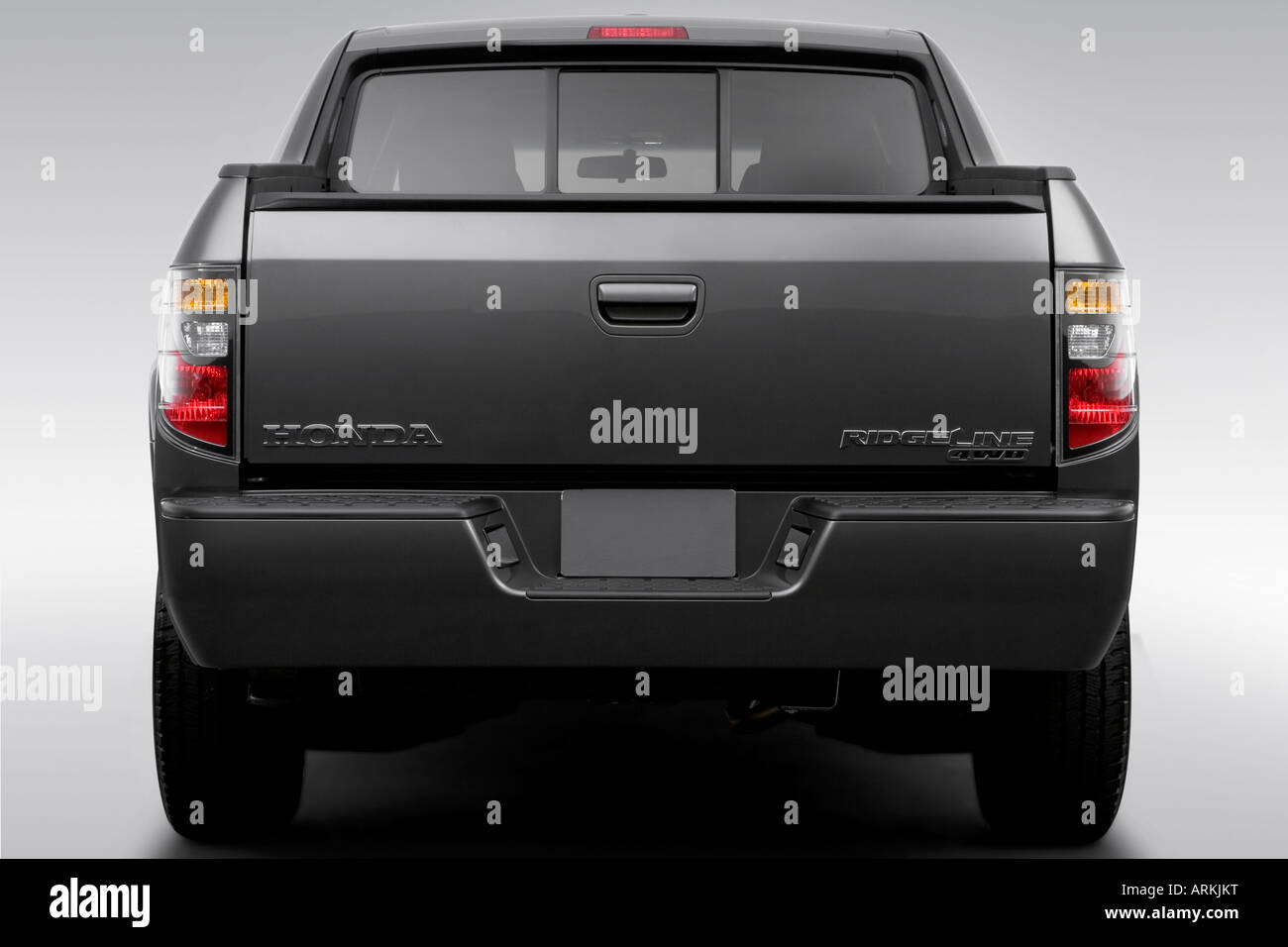 2008 Honda Ridgeline RTL in Gray - Low/Wide Rear Stock Photo - Alamy