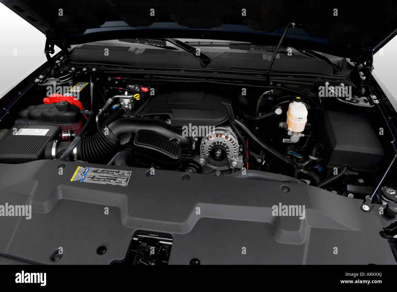 2008 Chevrolet Silverado 1500 LT in Blue - Engine Stock Photo - Alamy