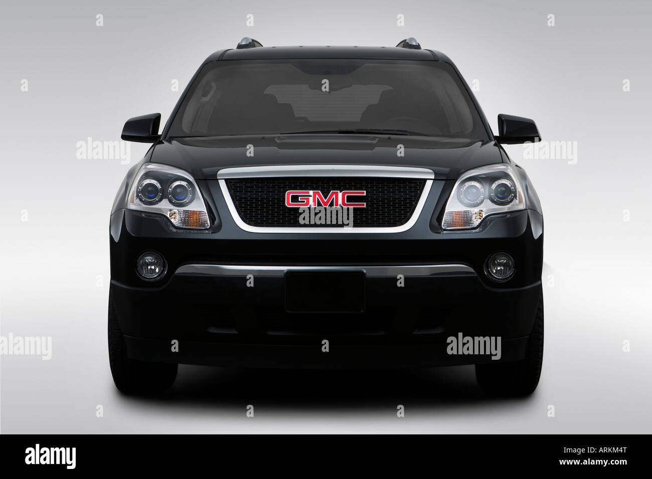 2008 GMC Acadia SLE in Black - Low/Wide Front Stock Photo - Alamy