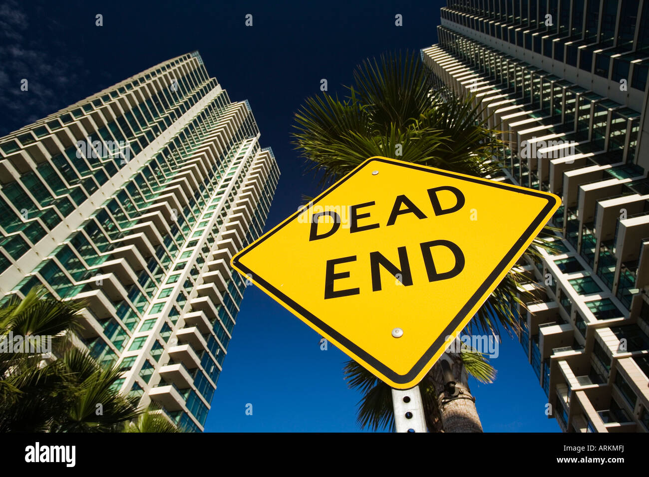 The end is at hand sign hi-res stock photography and images - Alamy