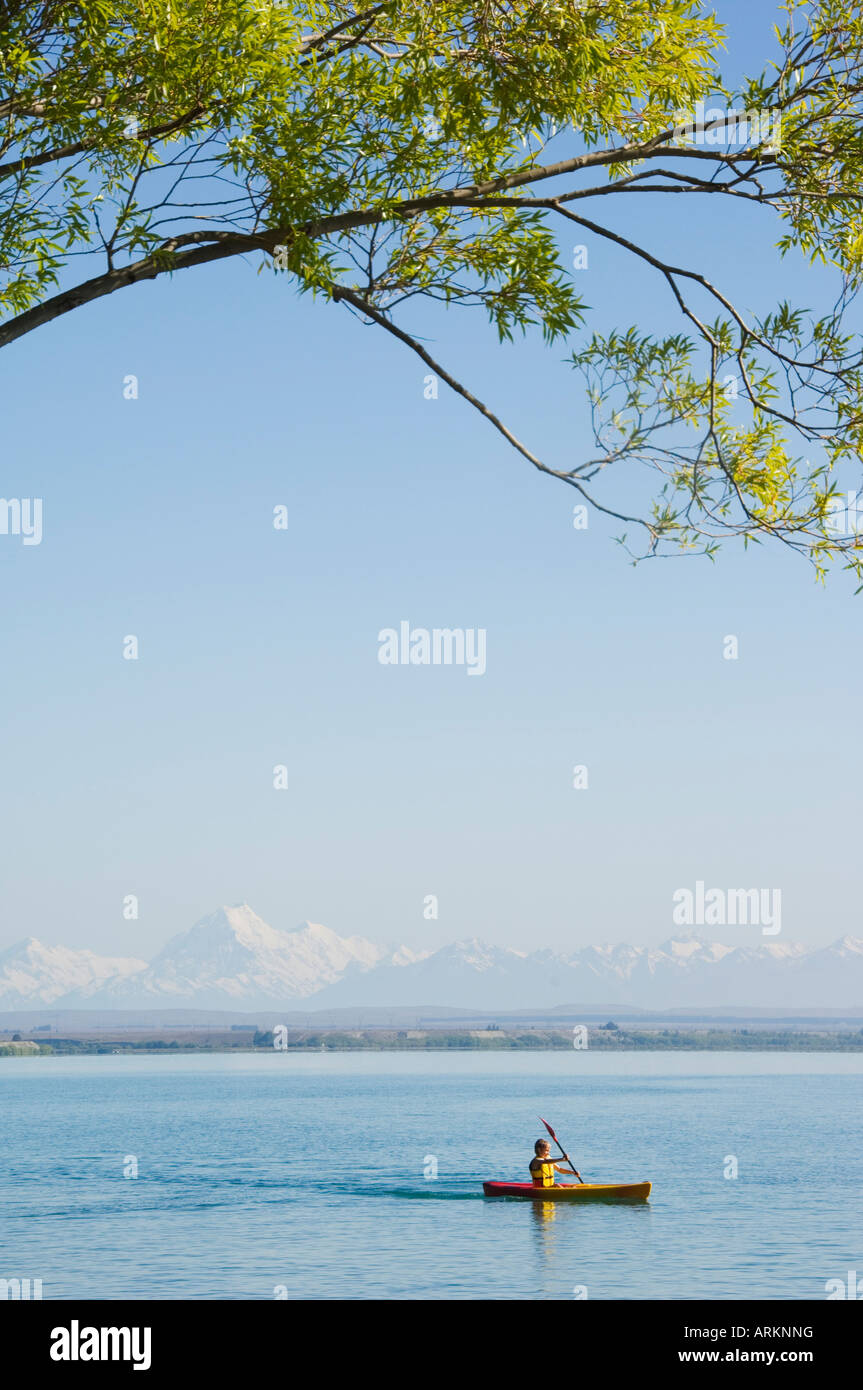 Kayaking on Lake Benmore with Aoraki (Mount Cook), 3754m, in the ...
