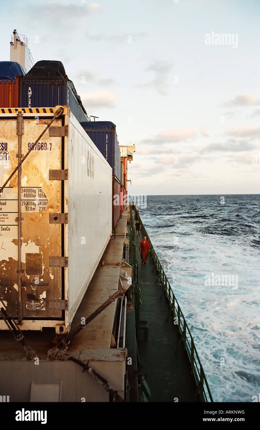 Cargo ship atlantic ocean hi-res stock photography and images - Alamy