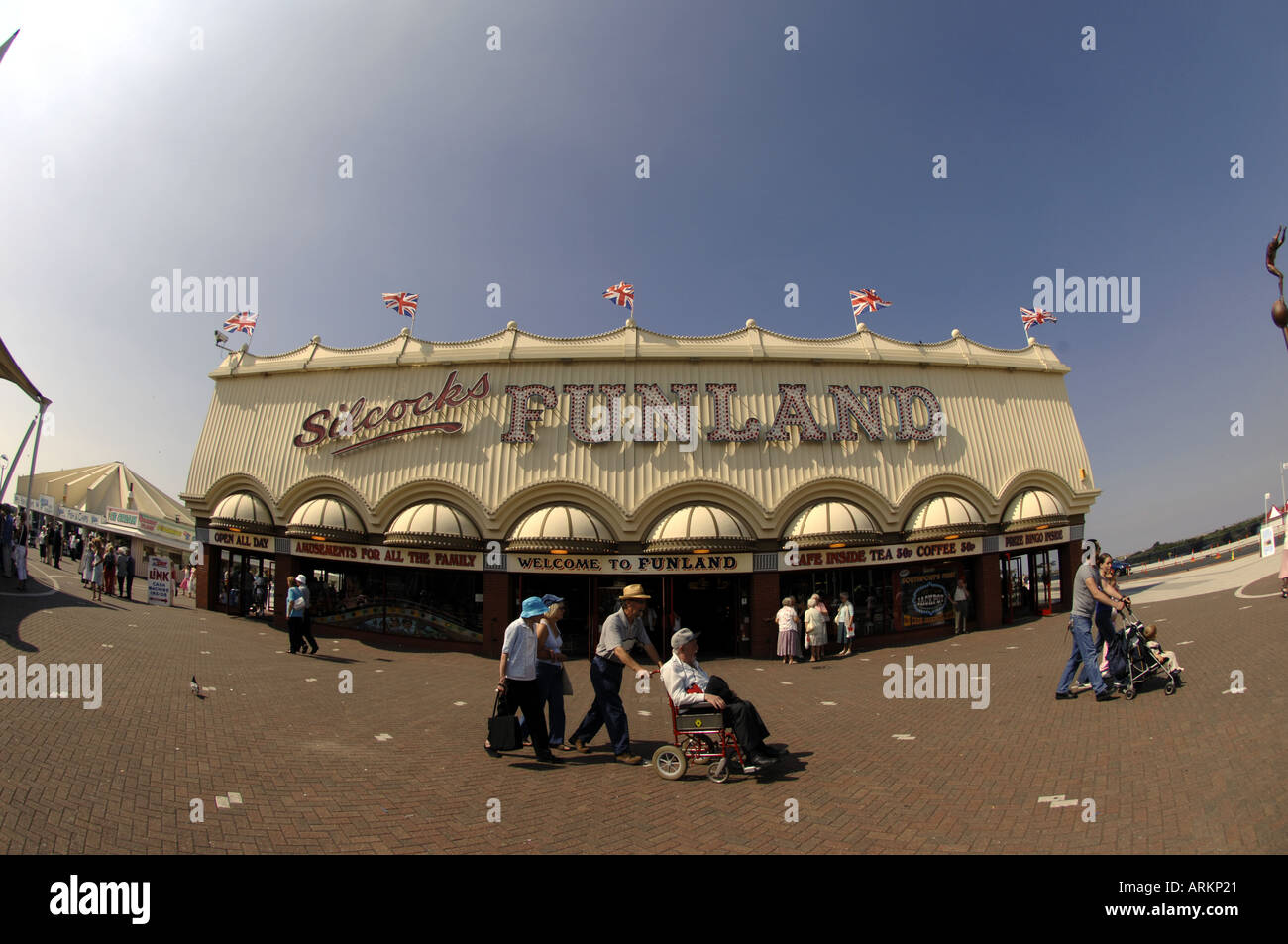 Southport funland arcade hi-res stock photography and images - Alamy