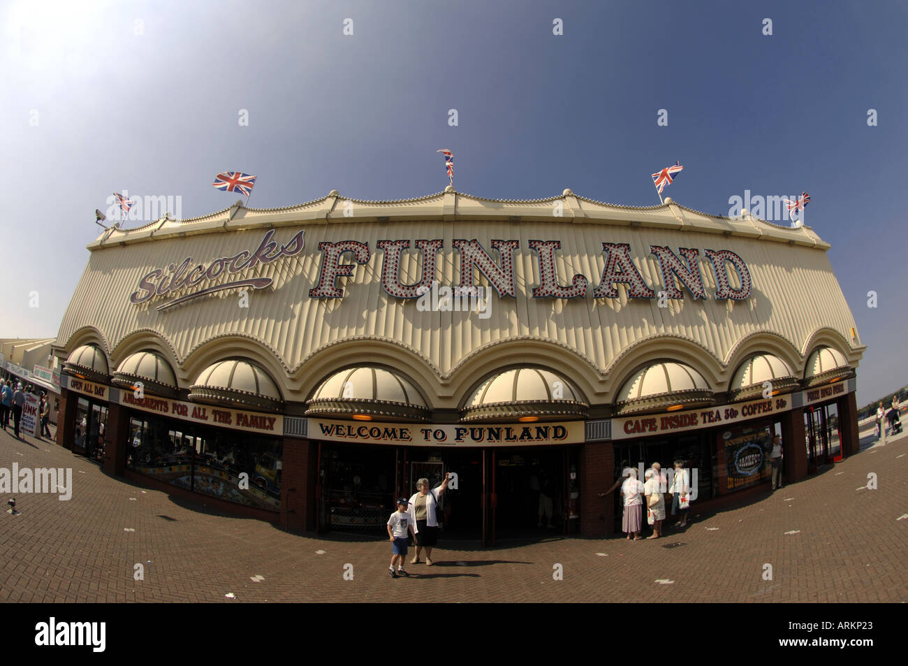 Southport funland arcade hi-res stock photography and images - Alamy