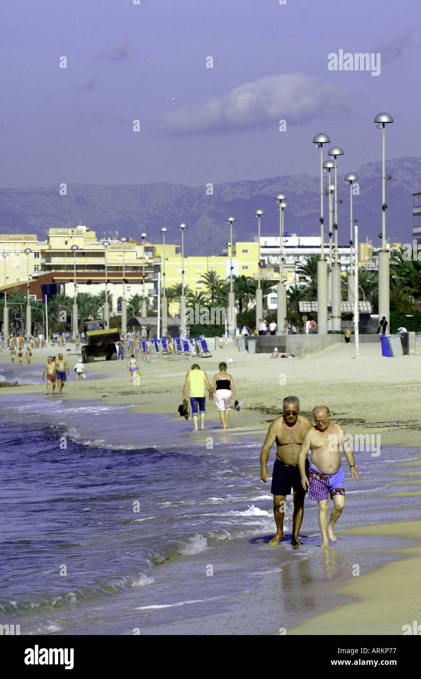 vertical beach scene Stock Photo - Alamy